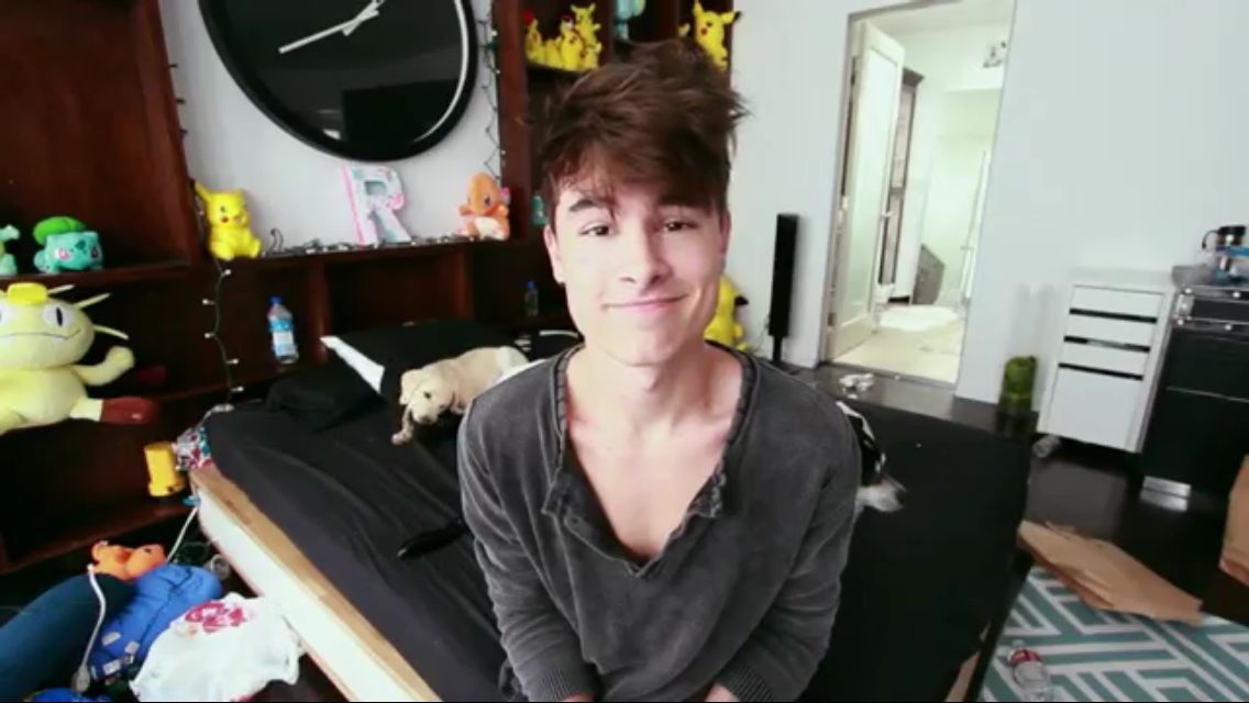 Kian Lawley Brown Hair (#1024128) - HD Wallpaper & Backgrounds Download