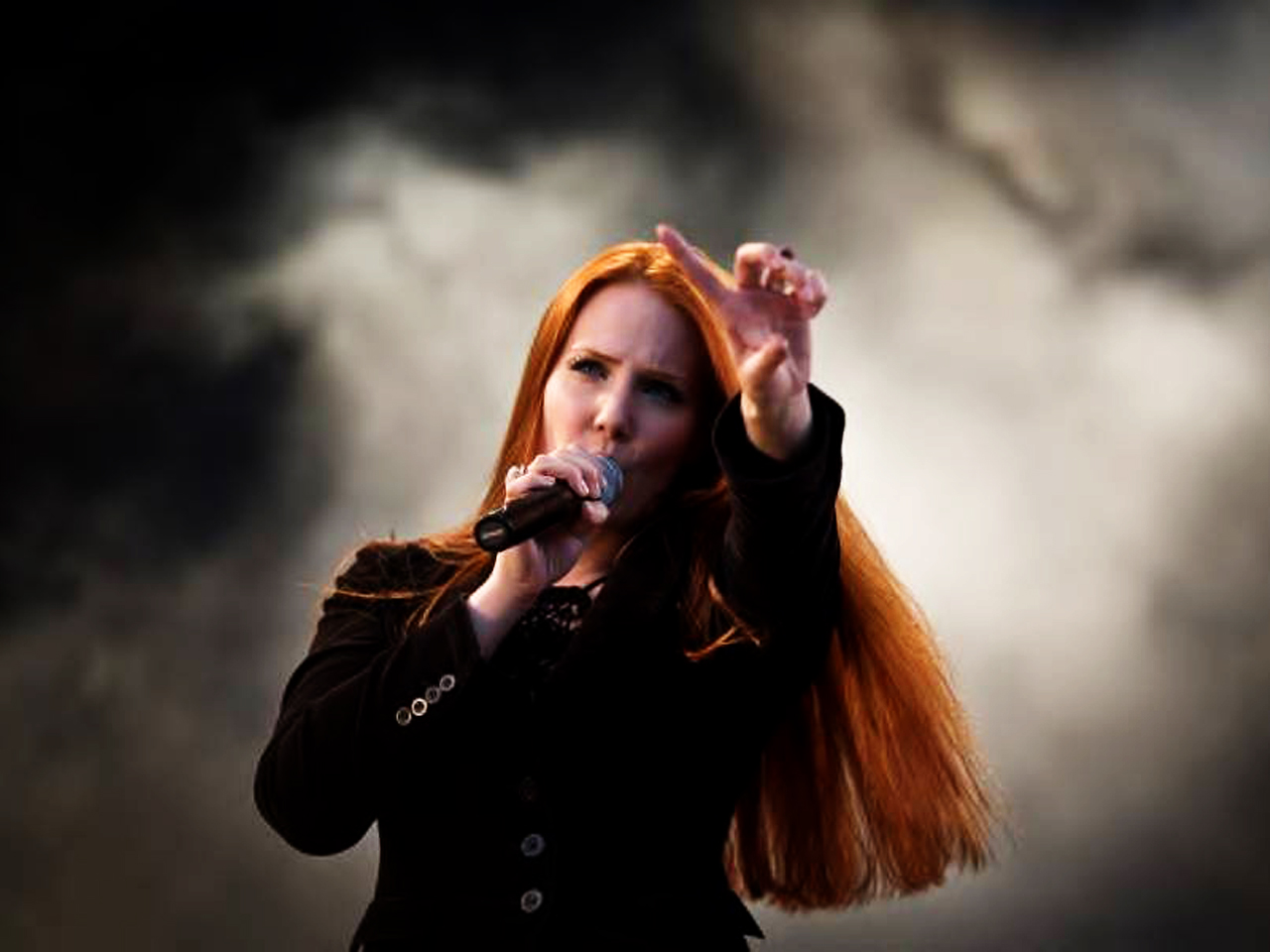 Simone Simons Wallpaper And Photo - Roy Khan Simone Simons (#1046705 ...