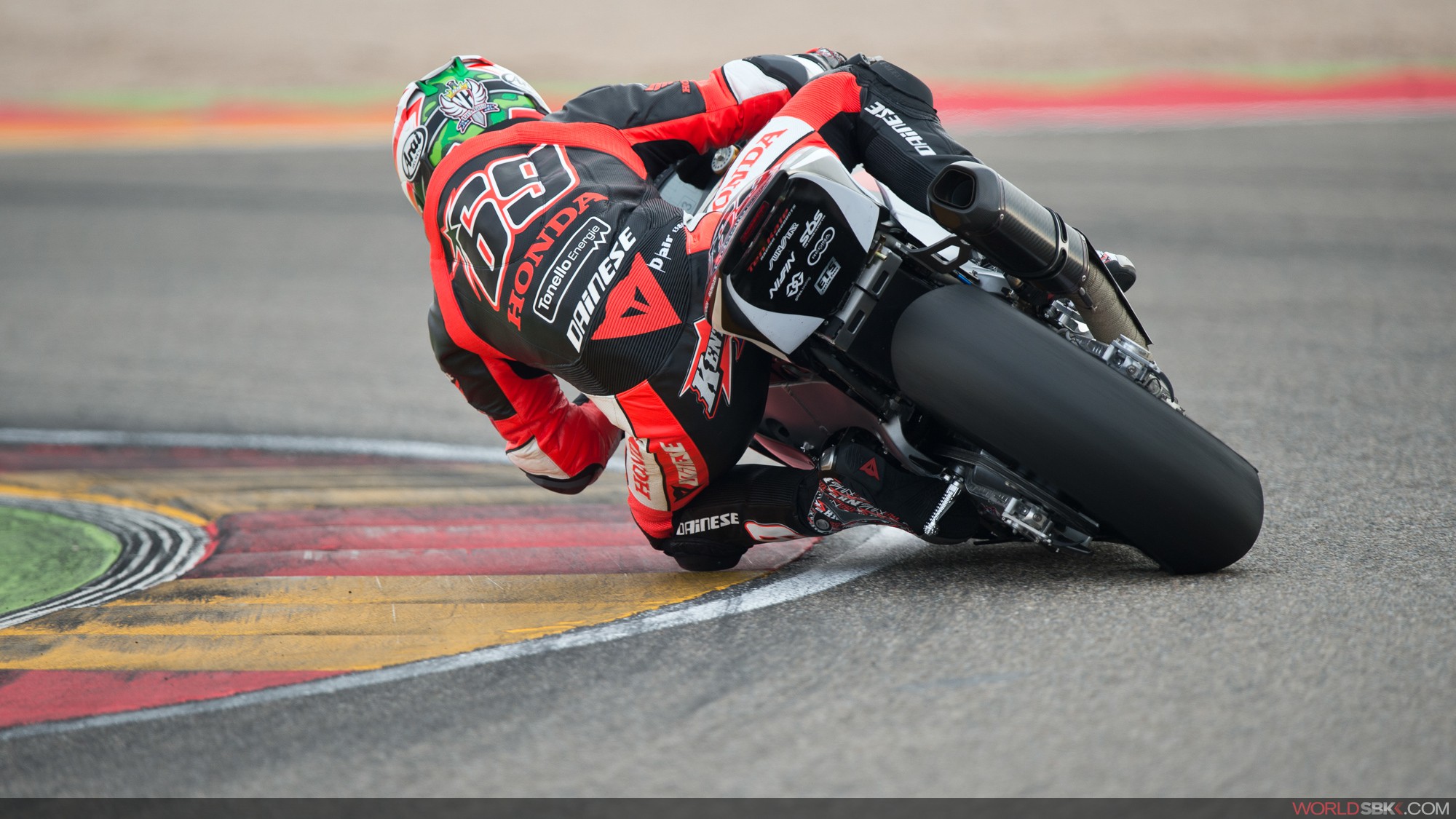 Nicky Hayden Honda Ten Kate Test 2015 (#1073263) - HD Wallpaper ...