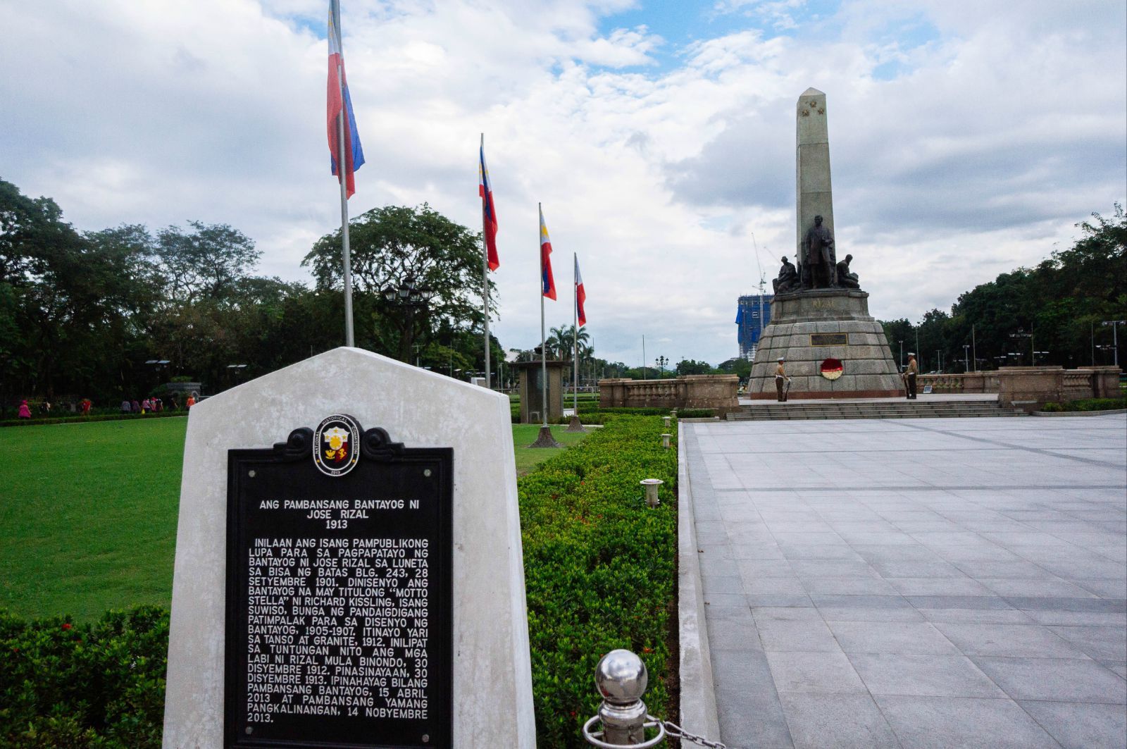 Jose Rizal Monument (#1102725) - HD Wallpaper & Backgrounds Download