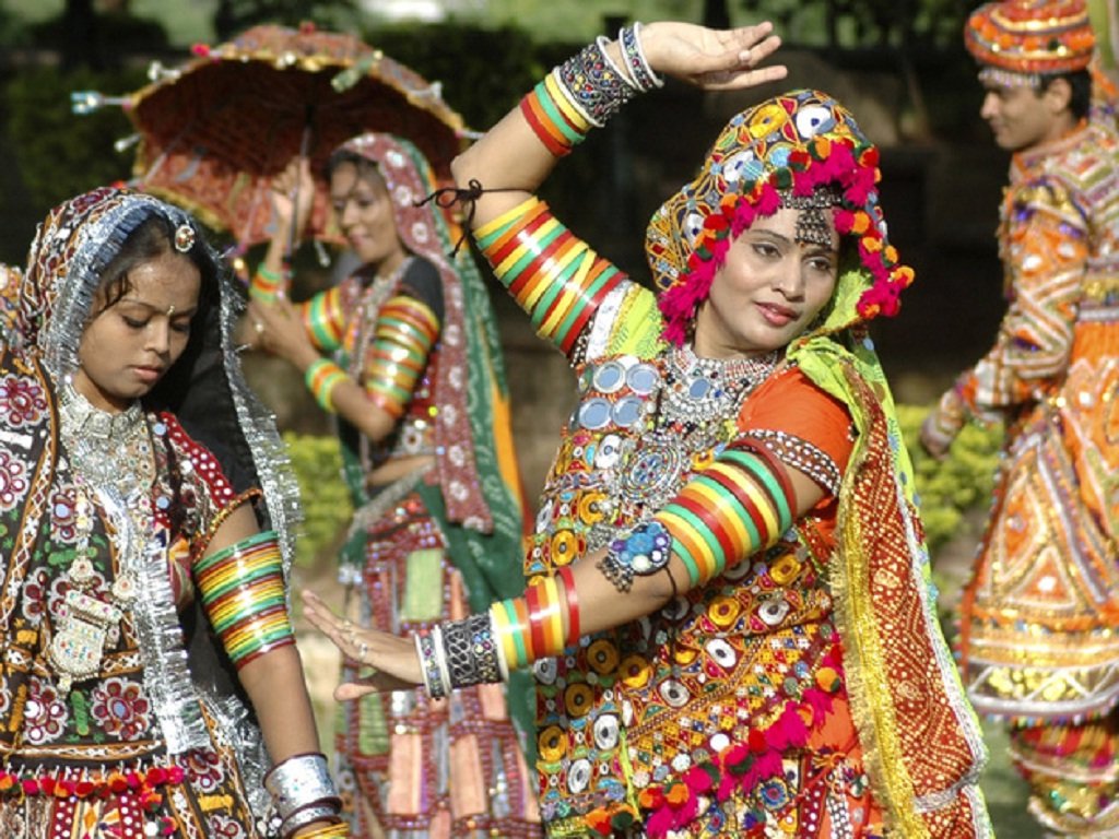 Navratri Famous Garba Dance Hd Wallpaper - Garba Girl (#1118908) - HD ...