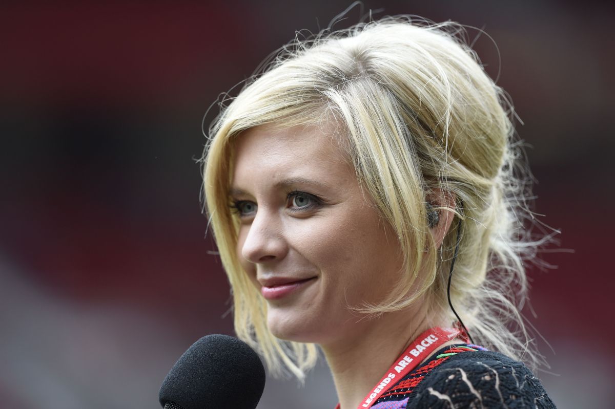 Rachel Riley At Manchester United Legends Charity Match - Blond ...