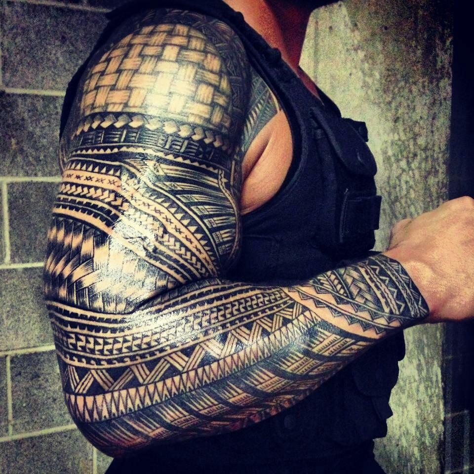 Roman Reigns Hand Tattoo (#1218400) - HD Wallpaper & Backgrounds Download