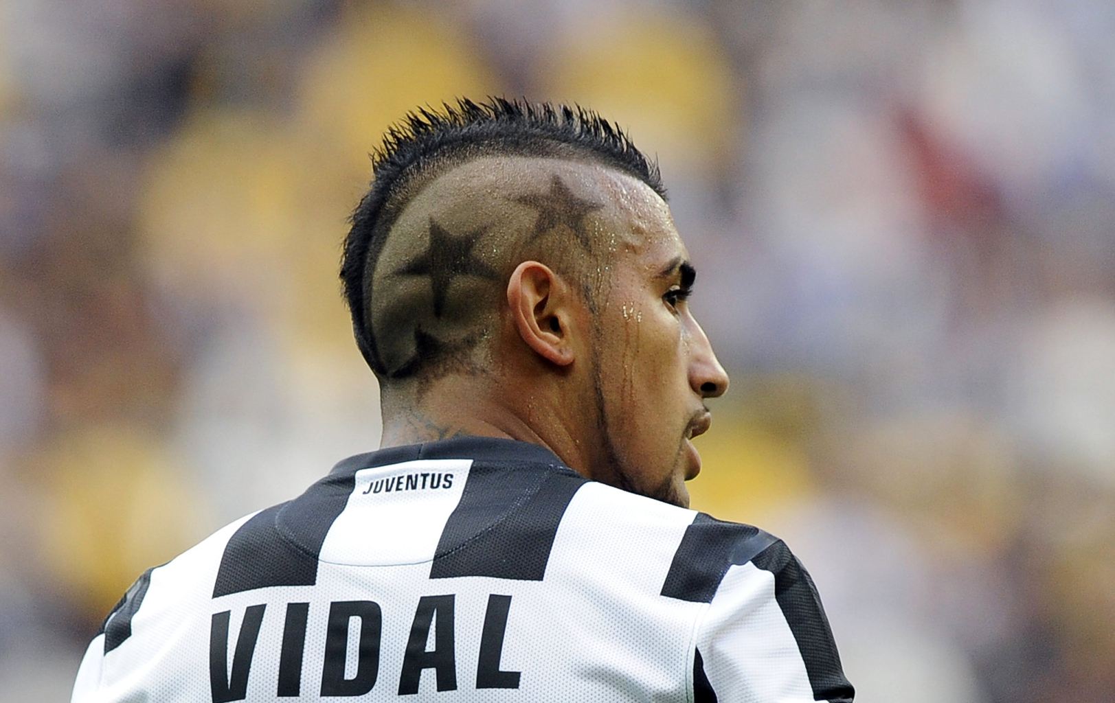 Download Arturo Vidal Hairstyle - Arturo Vidal Haircut Star (#1352823 ...