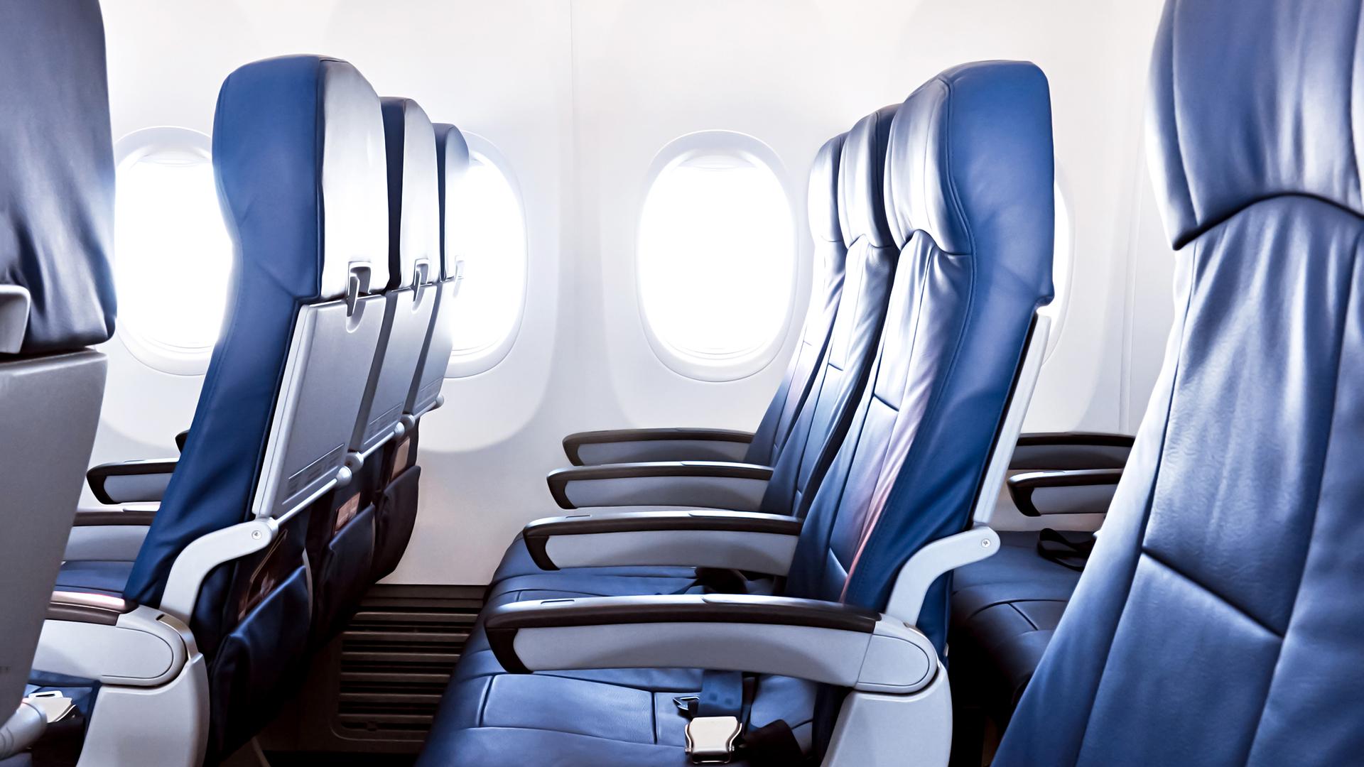 Tui Extra Legroom Seats (#1384834) - HD Wallpaper & Backgrounds Download