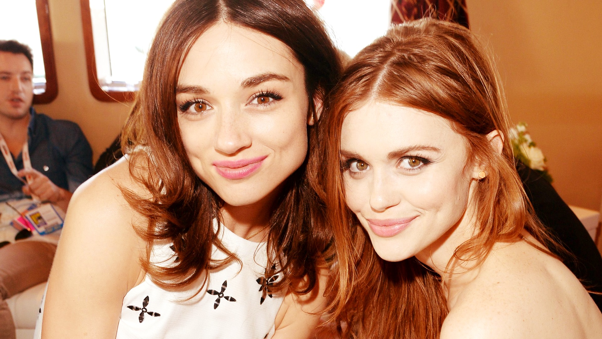 Holland Roden Images Holland Roden Hd Wallpaper And - Crystal Reed E ...