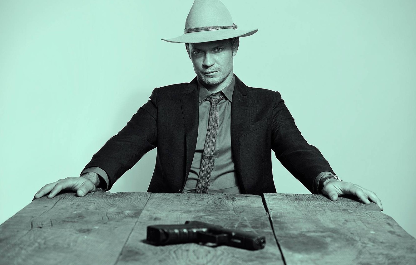 Photo Wallpaper Hitman, Gun, Pistol, Usa, Rustic, Actor, - Justified ...