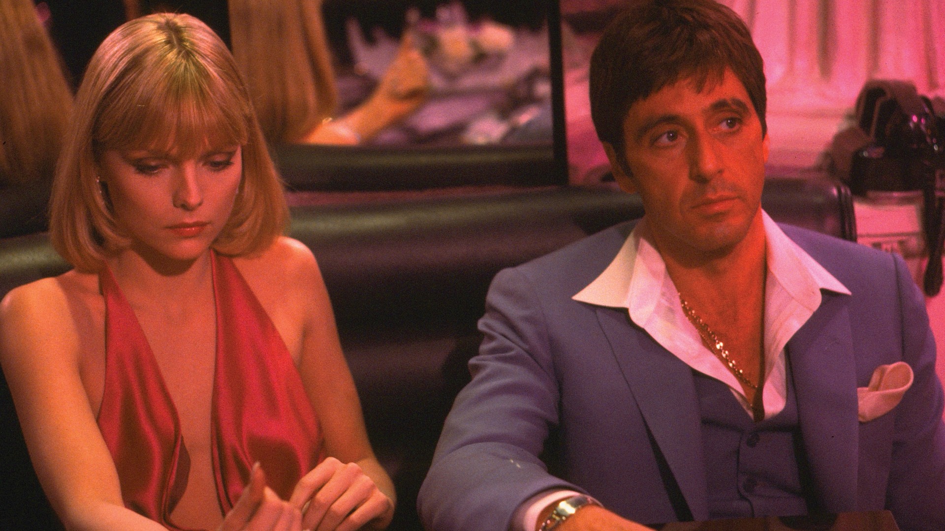 Download Scarface Elvira, Scarface Fly Pelican Wallpaper - Scarface Al ...