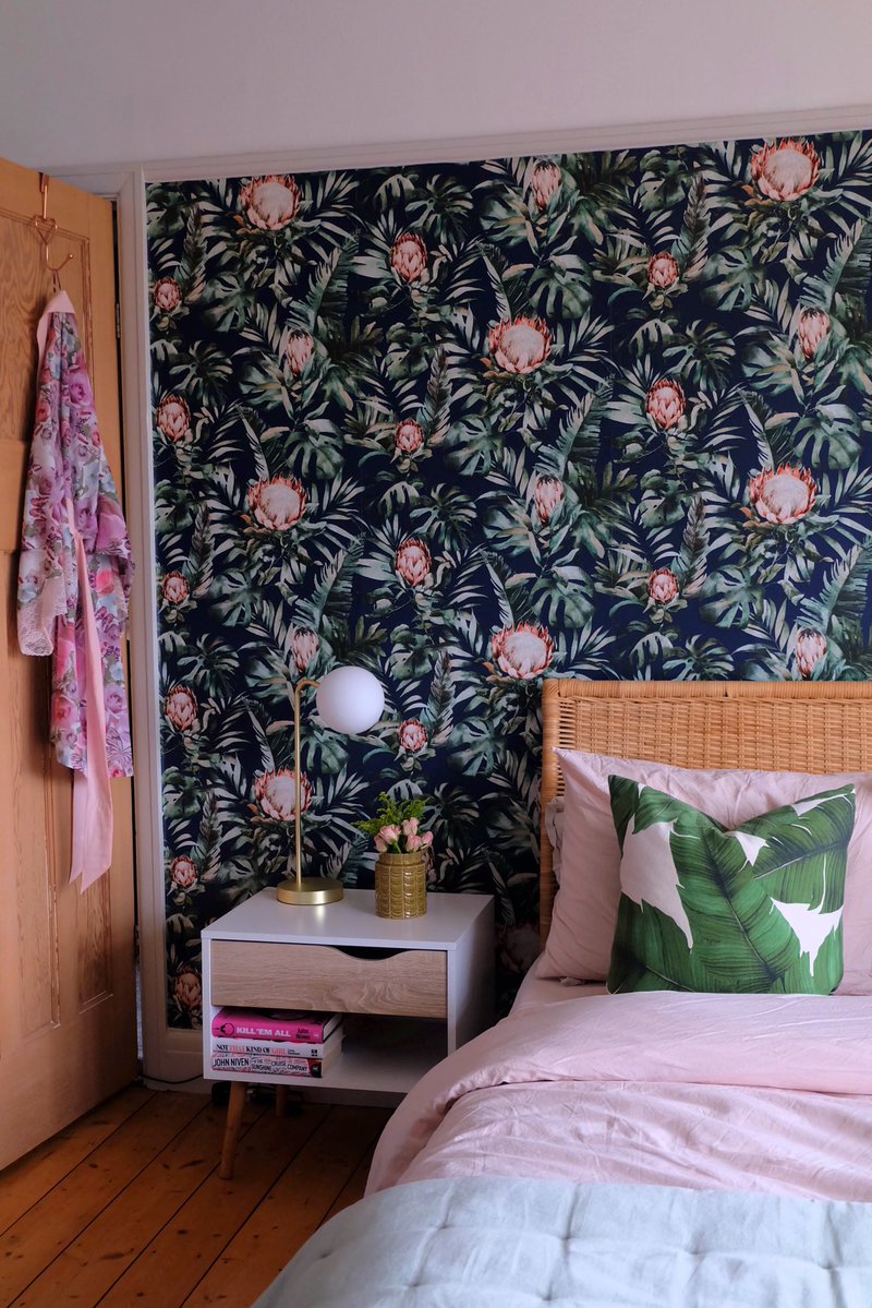 Christy, Wallpaperdirect, Att Pynta And 2 Others - Bedroom (#150400) - HD Wallpaper ...