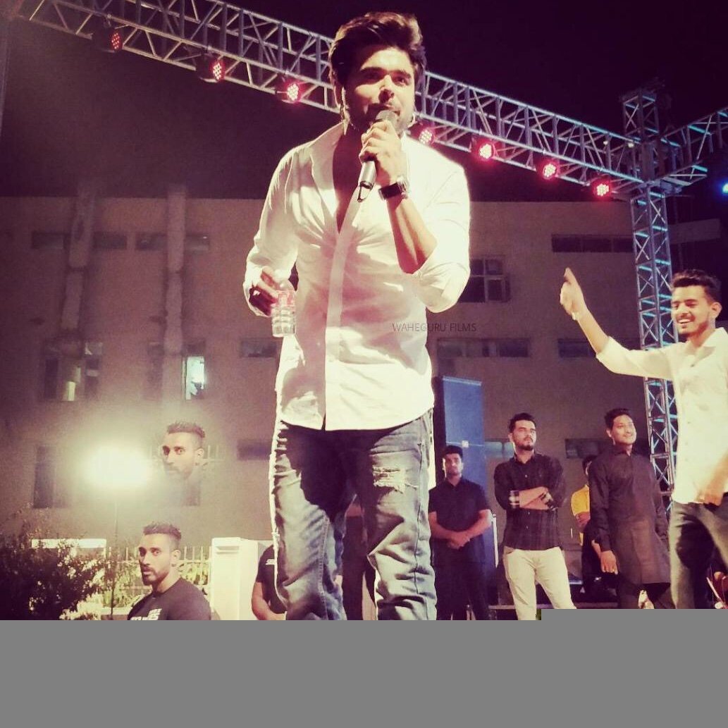 Ninja - Ninja Punjabi Singer Live Hd (#1560420) - HD Wallpaper ...