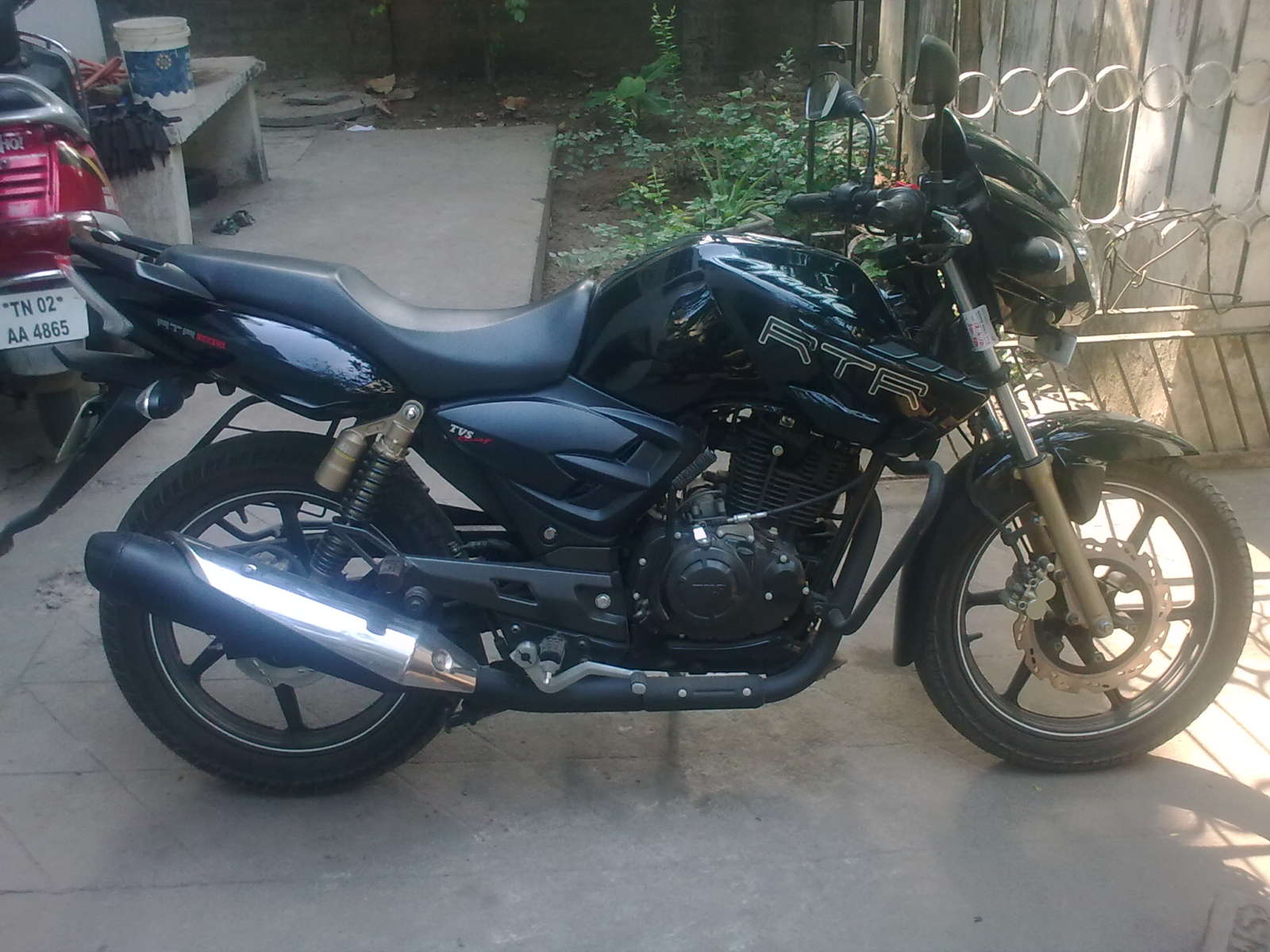 Download Apache Rtr 180 Wallpapers Black Colour - Apache Rtr 180 Old ...