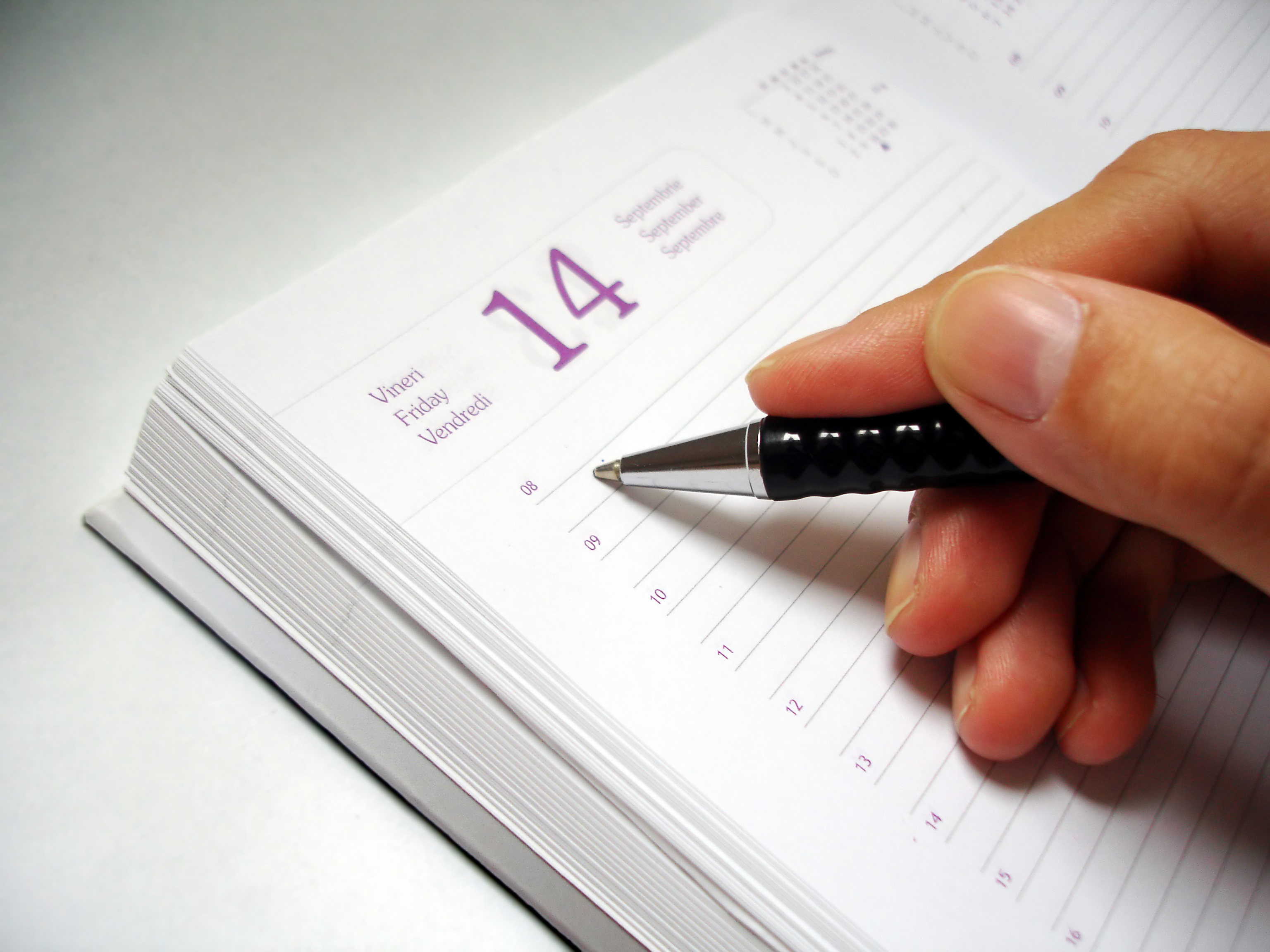 Writing In Calendar (#1567302) - HD Wallpaper & Backgrounds Download