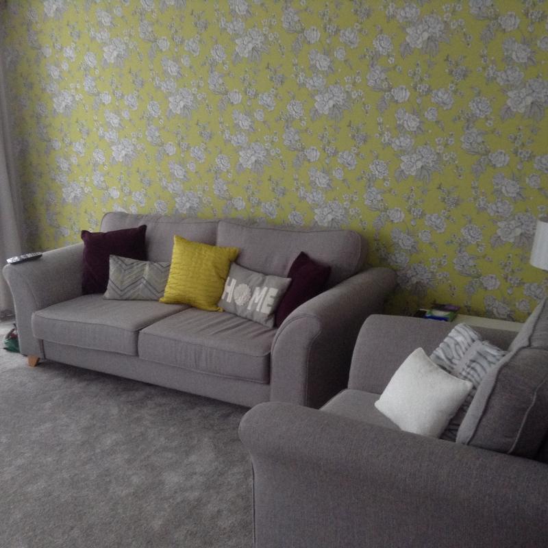 Great Looking Wall - Studio Couch (#1601982) - HD Wallpaper ...