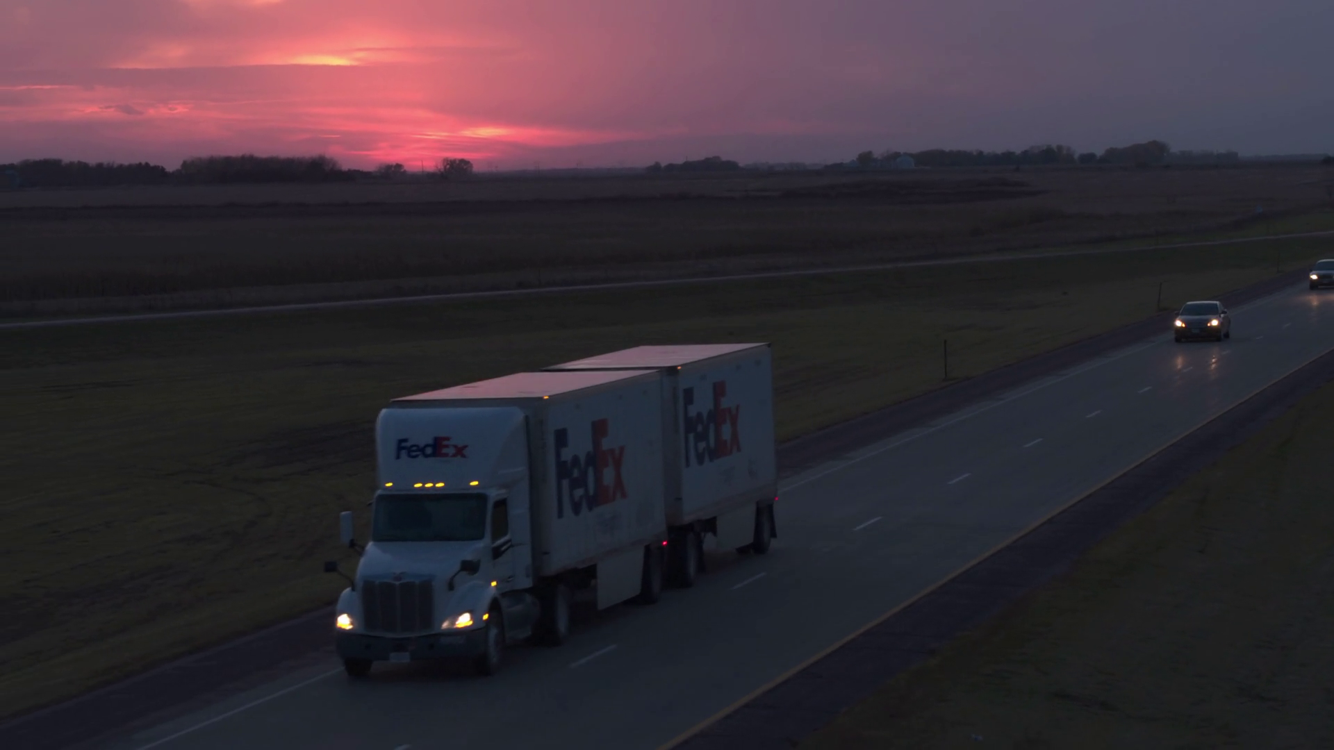Fedex Freight Container Truck With Double Trailer On - Trailer Truck ...