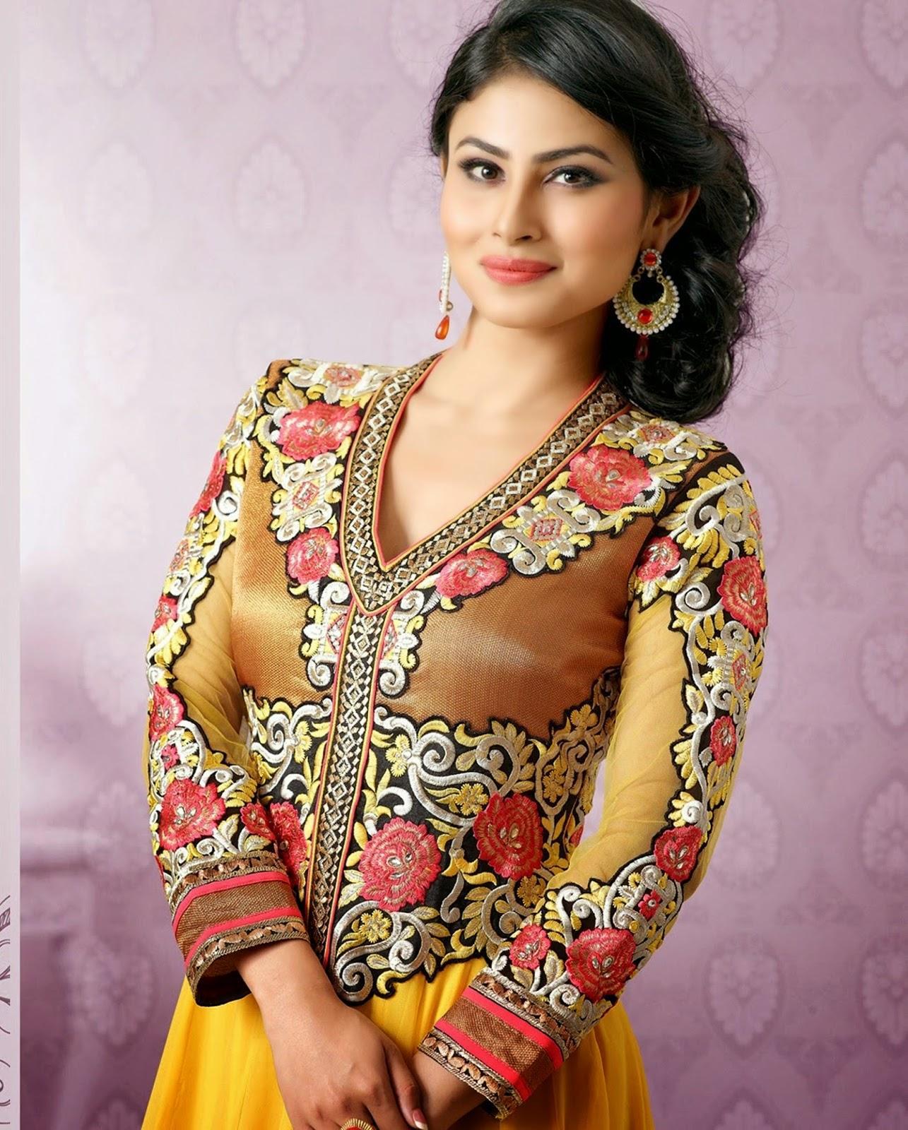 Tv Actress Mouni Roy 2016 - Moni Roy (#1709681) - HD Wallpaper ...