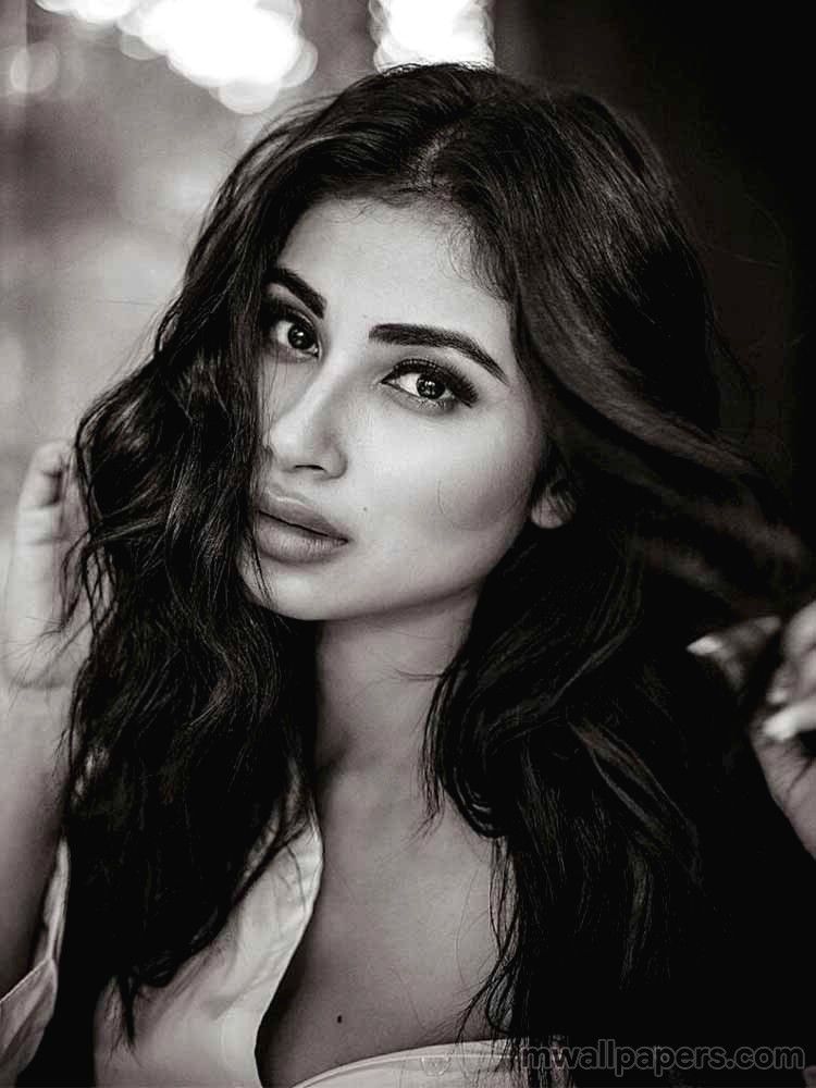 Mouni Roy Hd Images & - Mouni Roy (#1710469) - HD Wallpaper ...