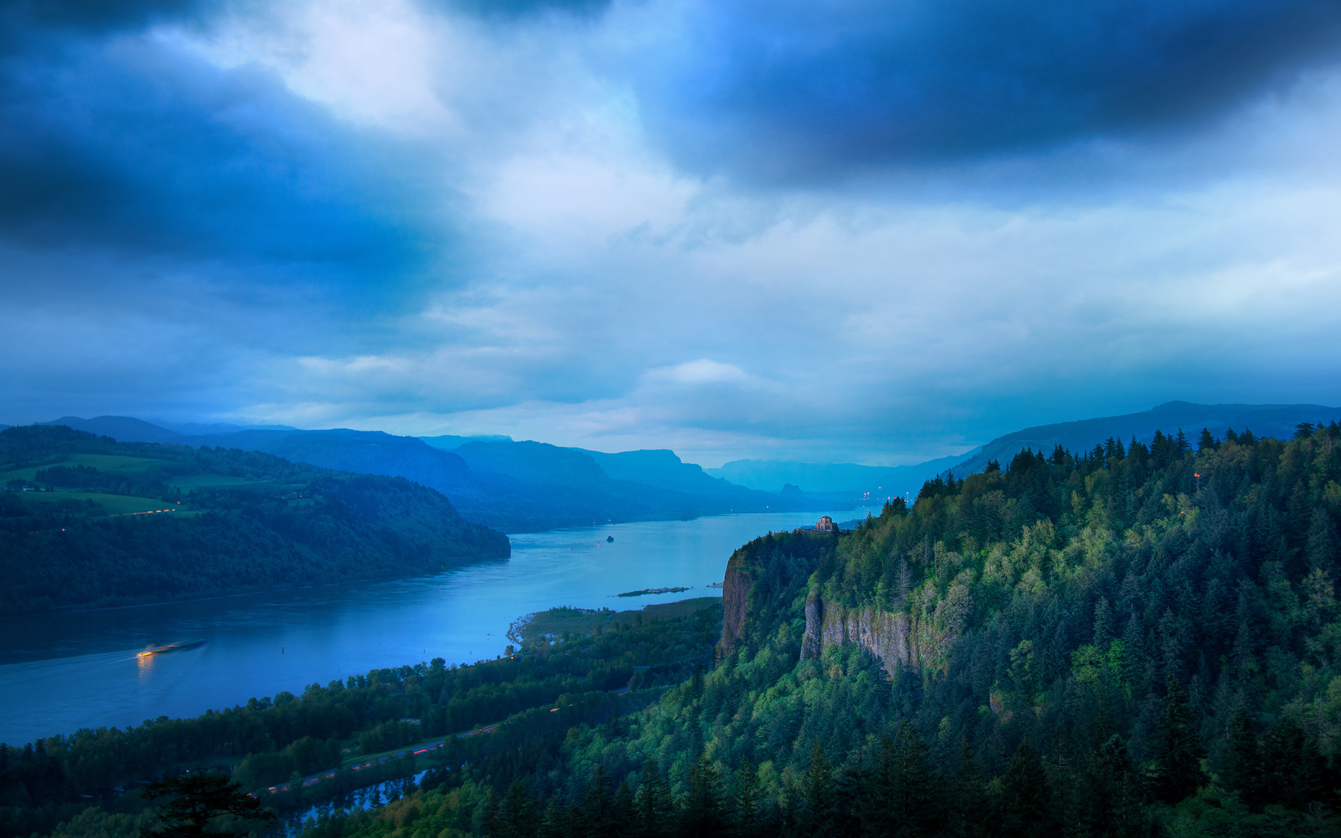 Columbia River Gorge (#1726172) - HD Wallpaper & Backgrounds Download