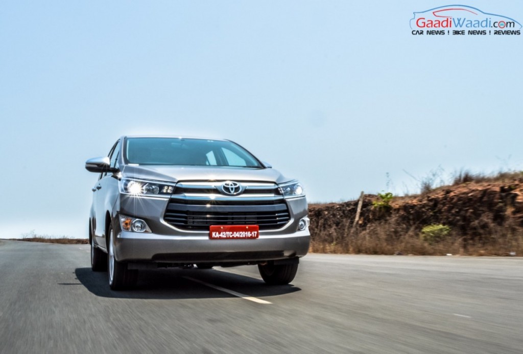 Innova Car Wallpaper - Toyota (#1775956) - HD Wallpaper & Backgrounds ...