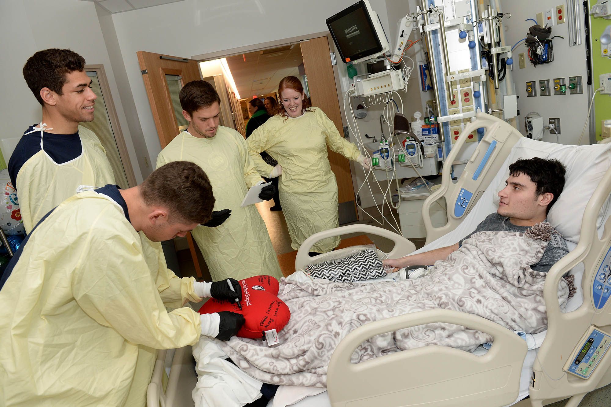 Patient (#1860492) - HD Wallpaper & Backgrounds Download