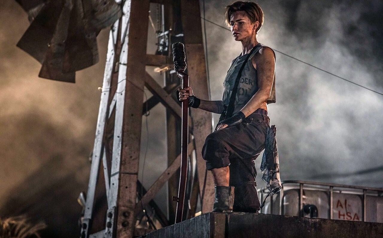 Ruby Rose In Resident Evil - Resident Evil Final Chapter Ruby Rose ...