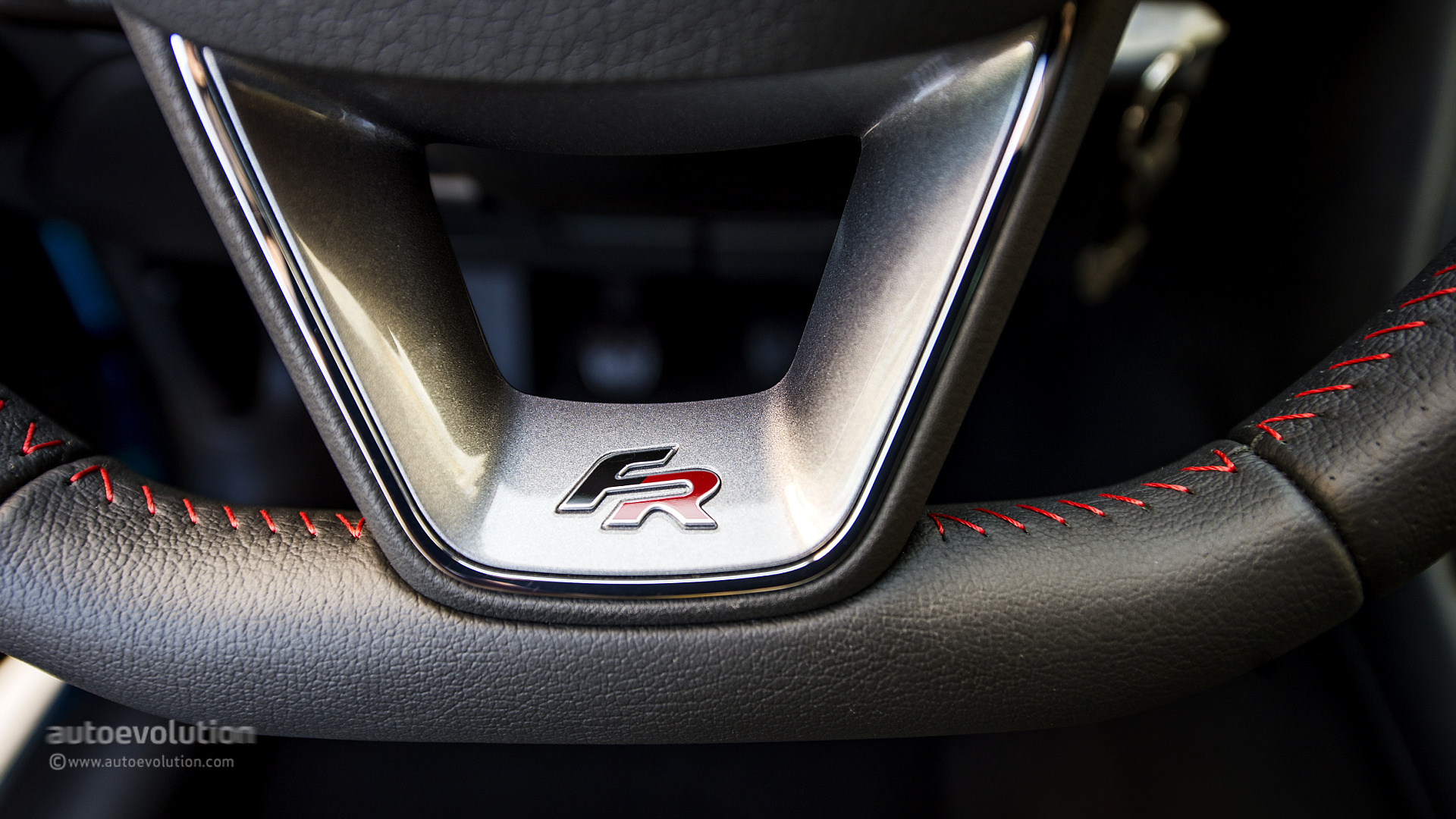 Seat Leon Fr Logo (#2137469) - HD Wallpaper & Backgrounds Download