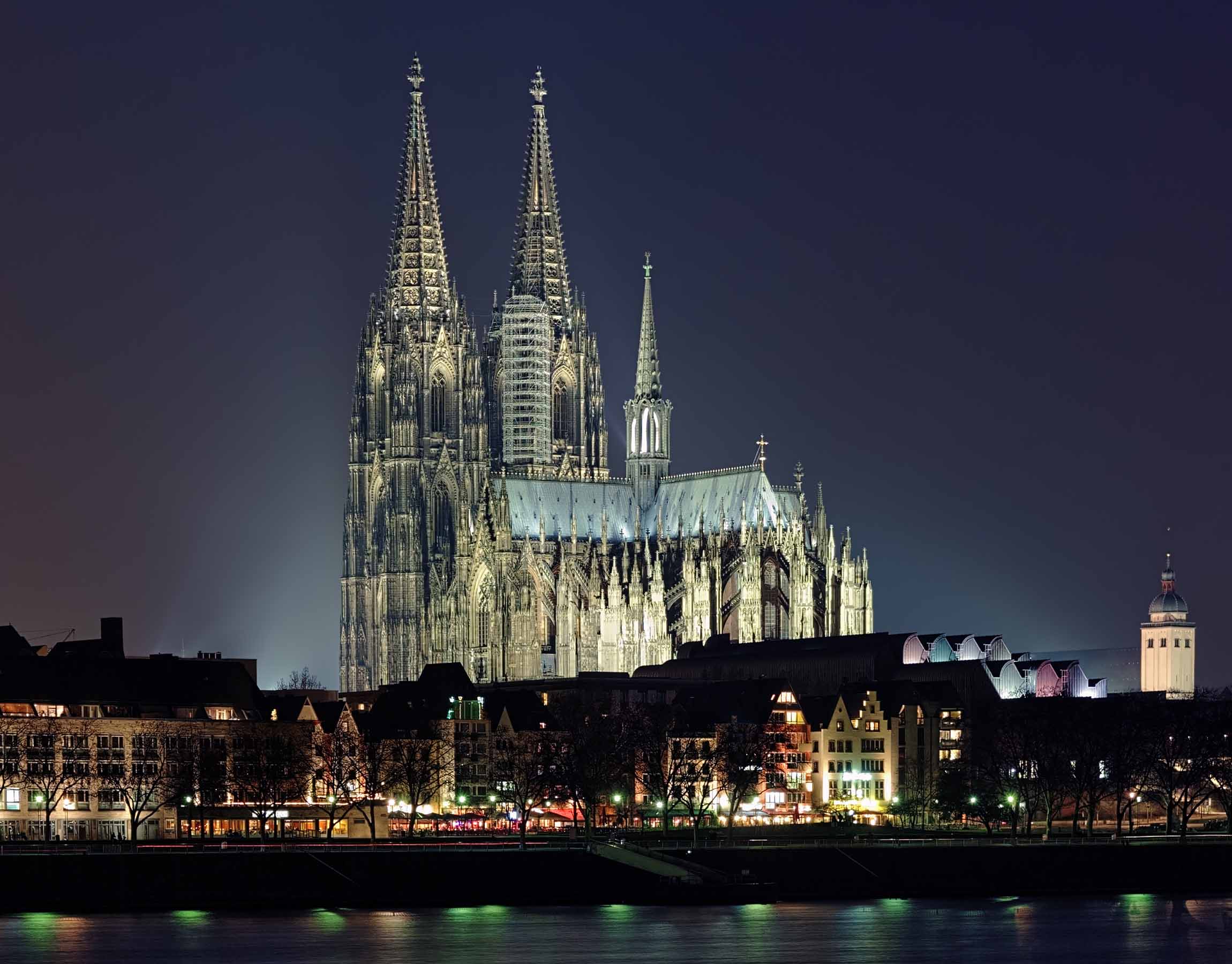 Download Cologne Cathedral Hd Wallpaper - Size Comparison Of Cathedrals ...