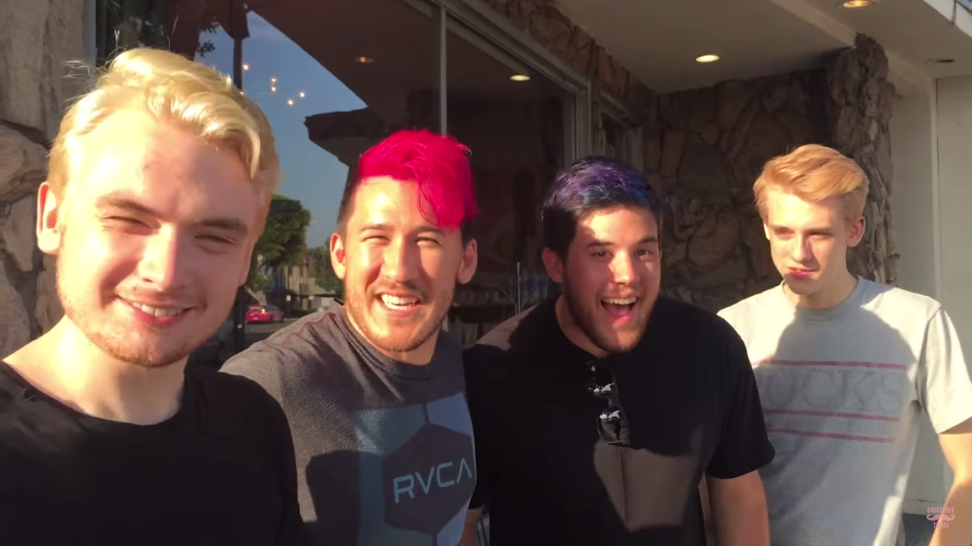 Cyndago Daniel (#2362004) - HD Wallpaper & Backgrounds Download