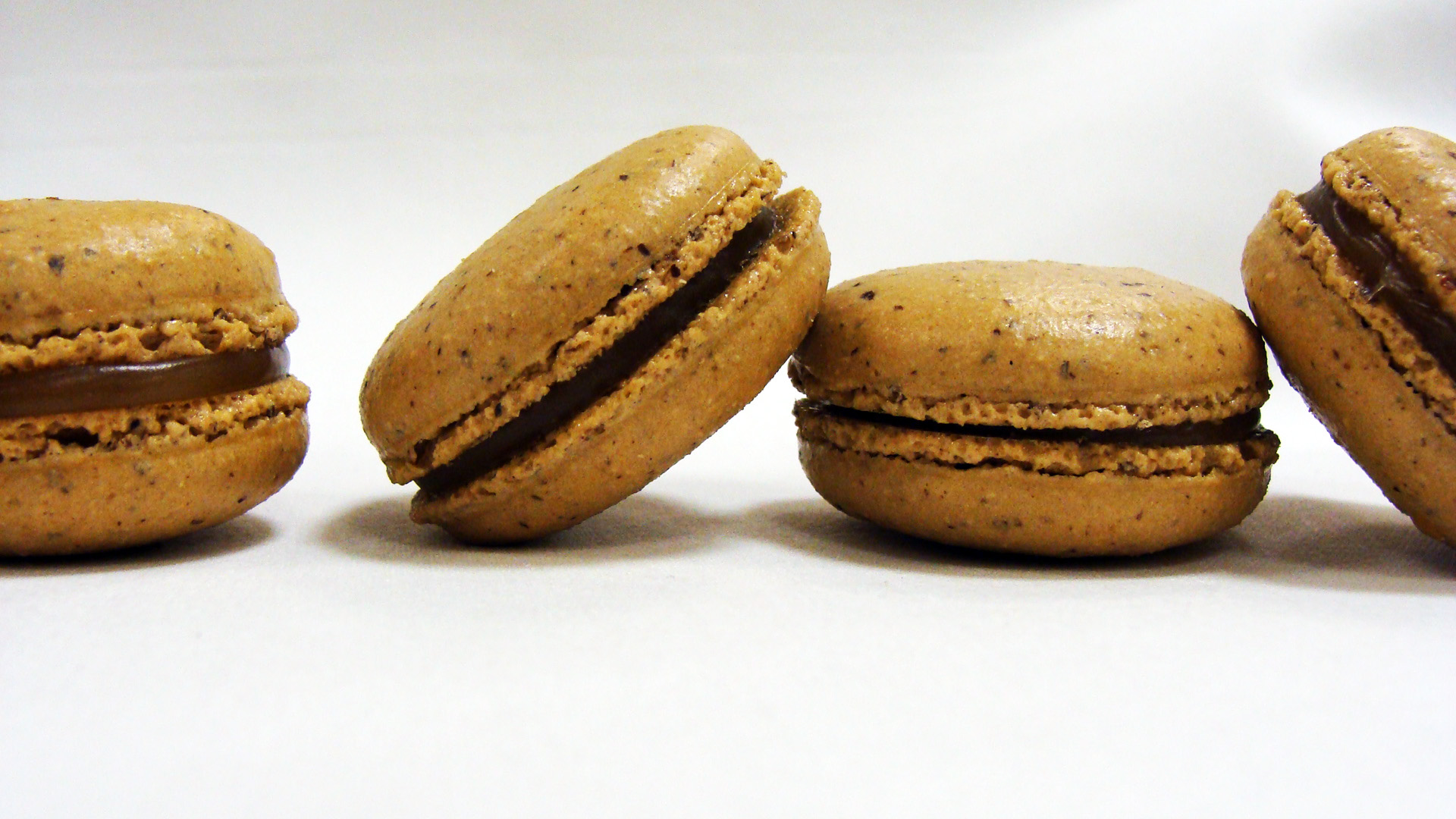 Macaroon (#2473341) - HD Wallpaper & Backgrounds Download