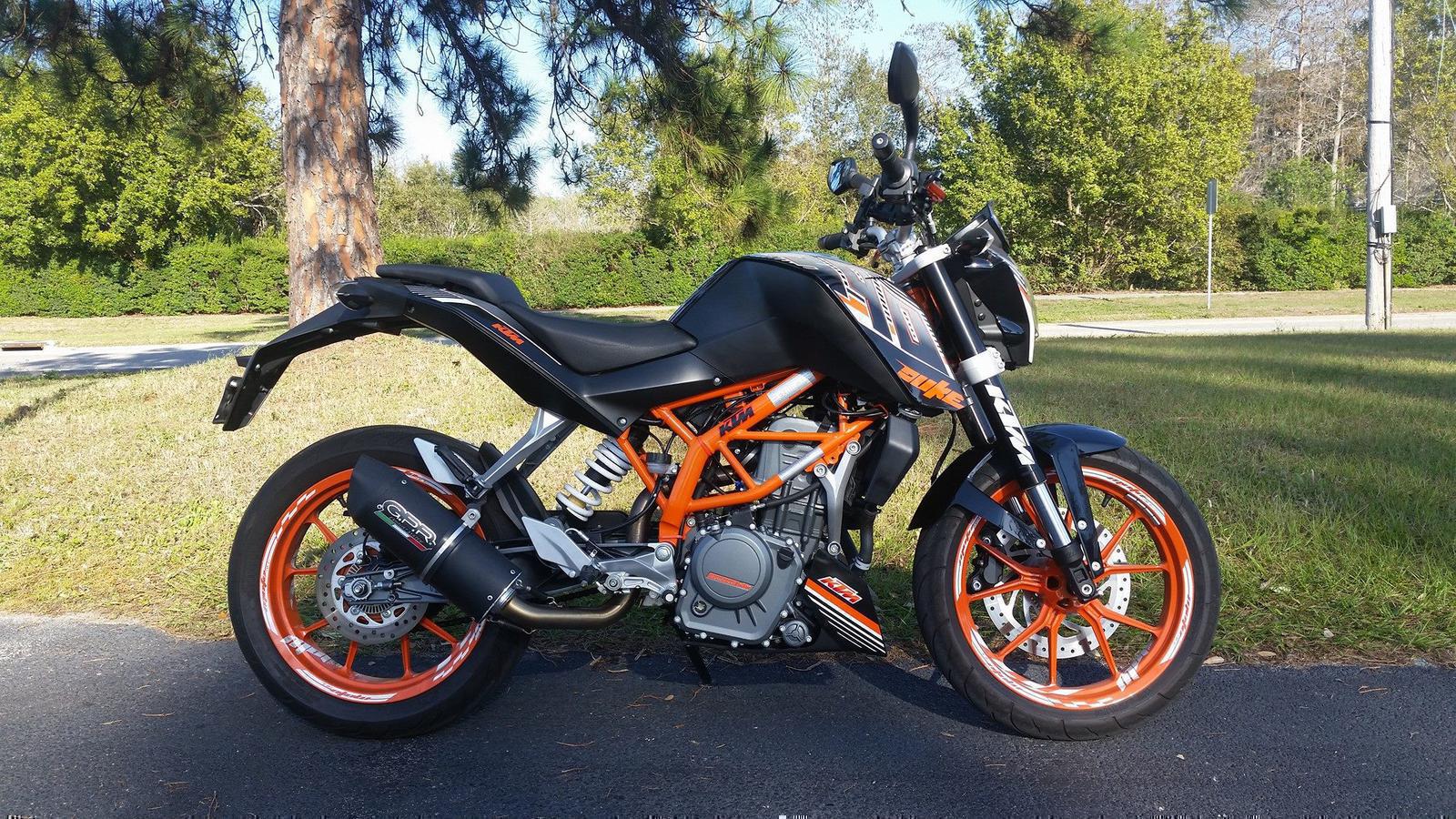 Duke 390 2015 Stunt (#2576560) - HD Wallpaper & Backgrounds Download