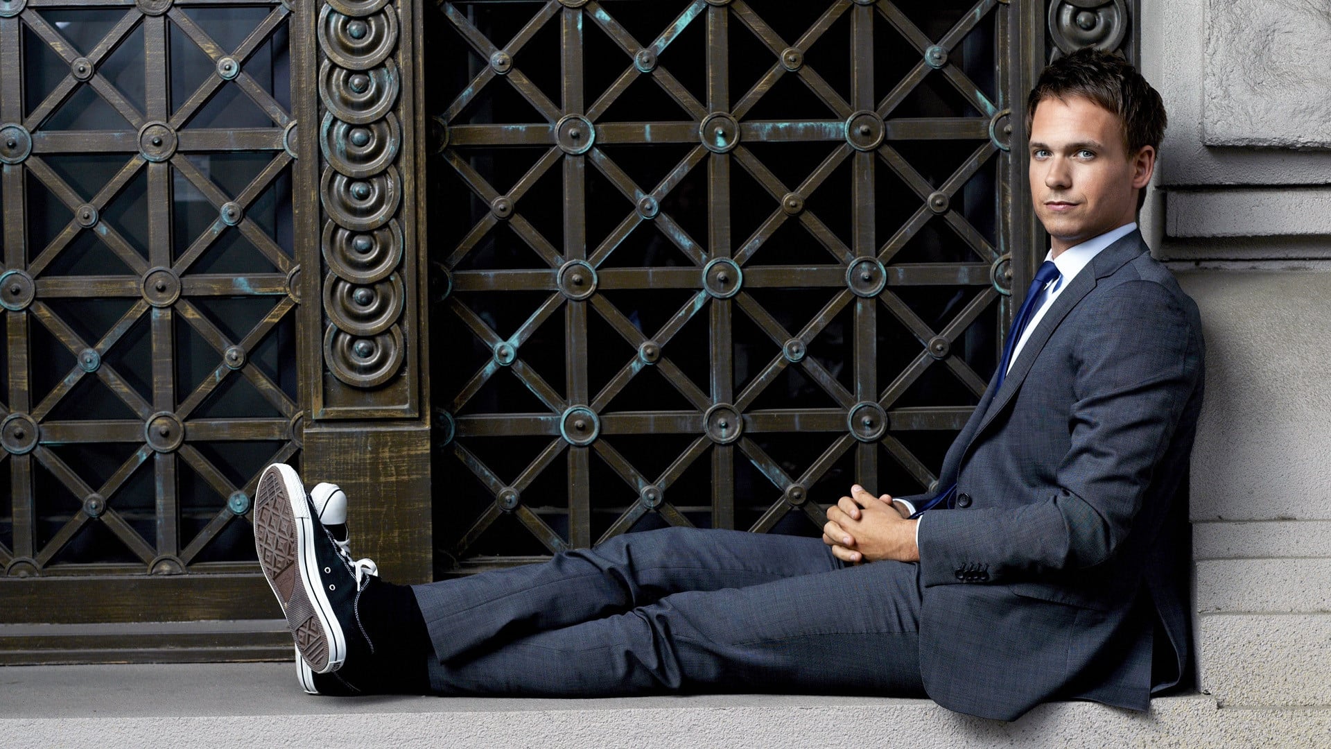 Suits Patrick Adams As Mike Ross Wallpaper Hd - Mike Ross Suits ...