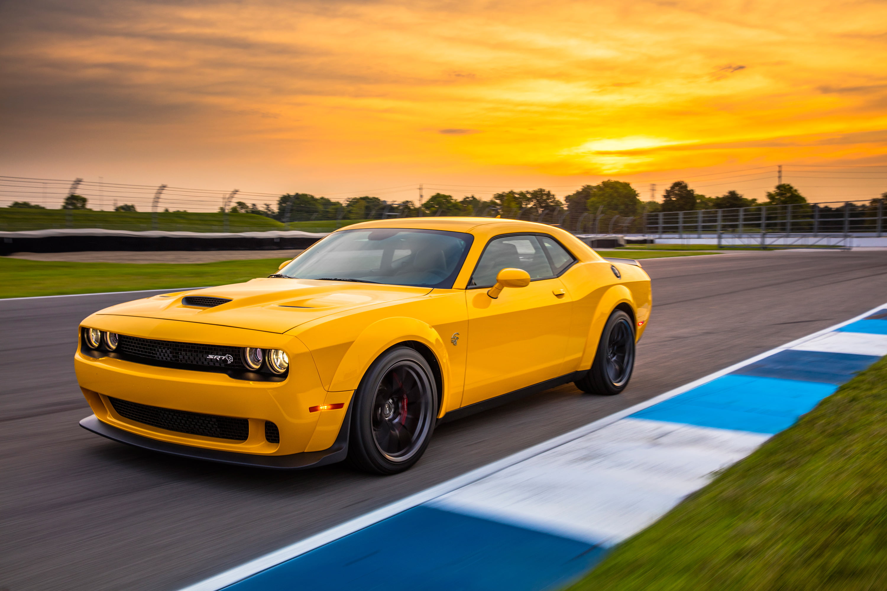 Dodge Wallpaper (#2605256) - HD Wallpaper & Backgrounds Download