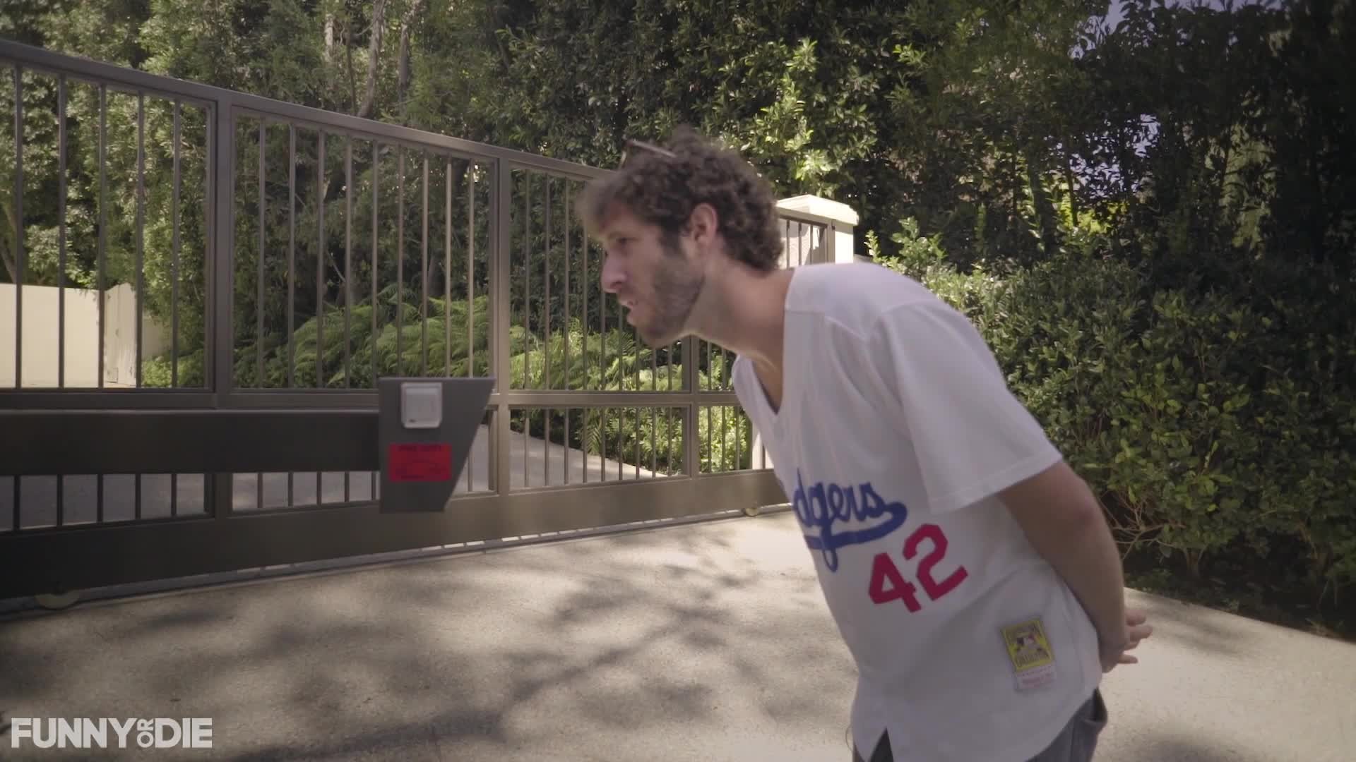 Lil Dicky Save Dat Money (#287126) - HD Wallpaper & Backgrounds Download
