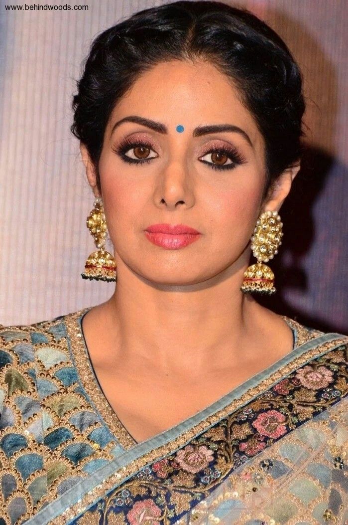 Sri Devi Hd (#3098069) - HD Wallpaper & Backgrounds Download