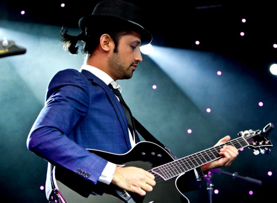 Download Hd Wallpapers Atif Aslam Pakistani Best Singer Hd Wallpapers ...