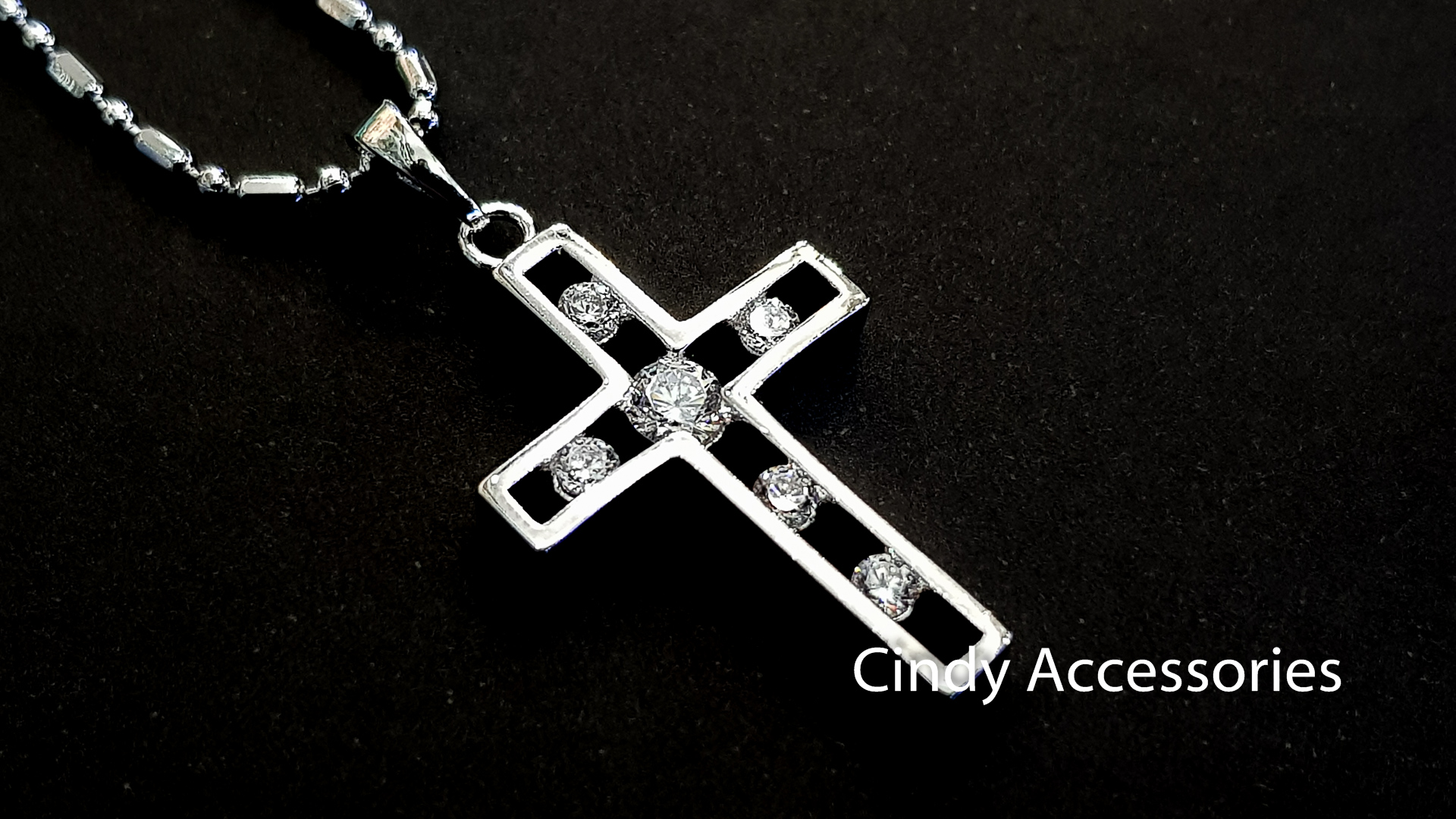 Locket (#3217012) - HD Wallpaper & Backgrounds Download