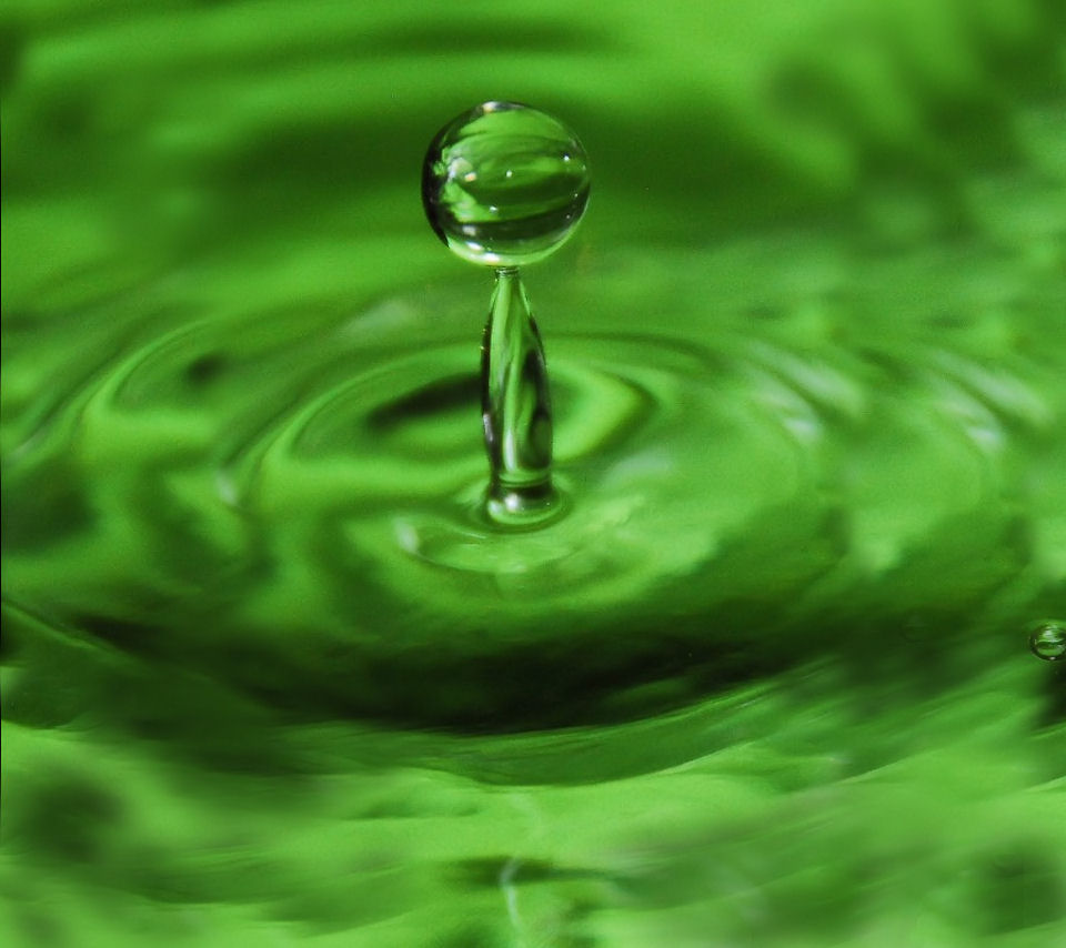 Green Water Drop With Ripples class Photo Lazy - Green Water Drop ...