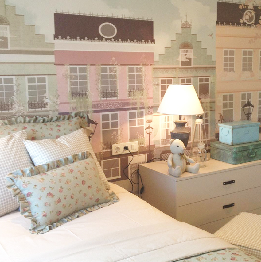 Little Hands Wallpaper - Window Treatment (#446168) - HD Wallpaper ...