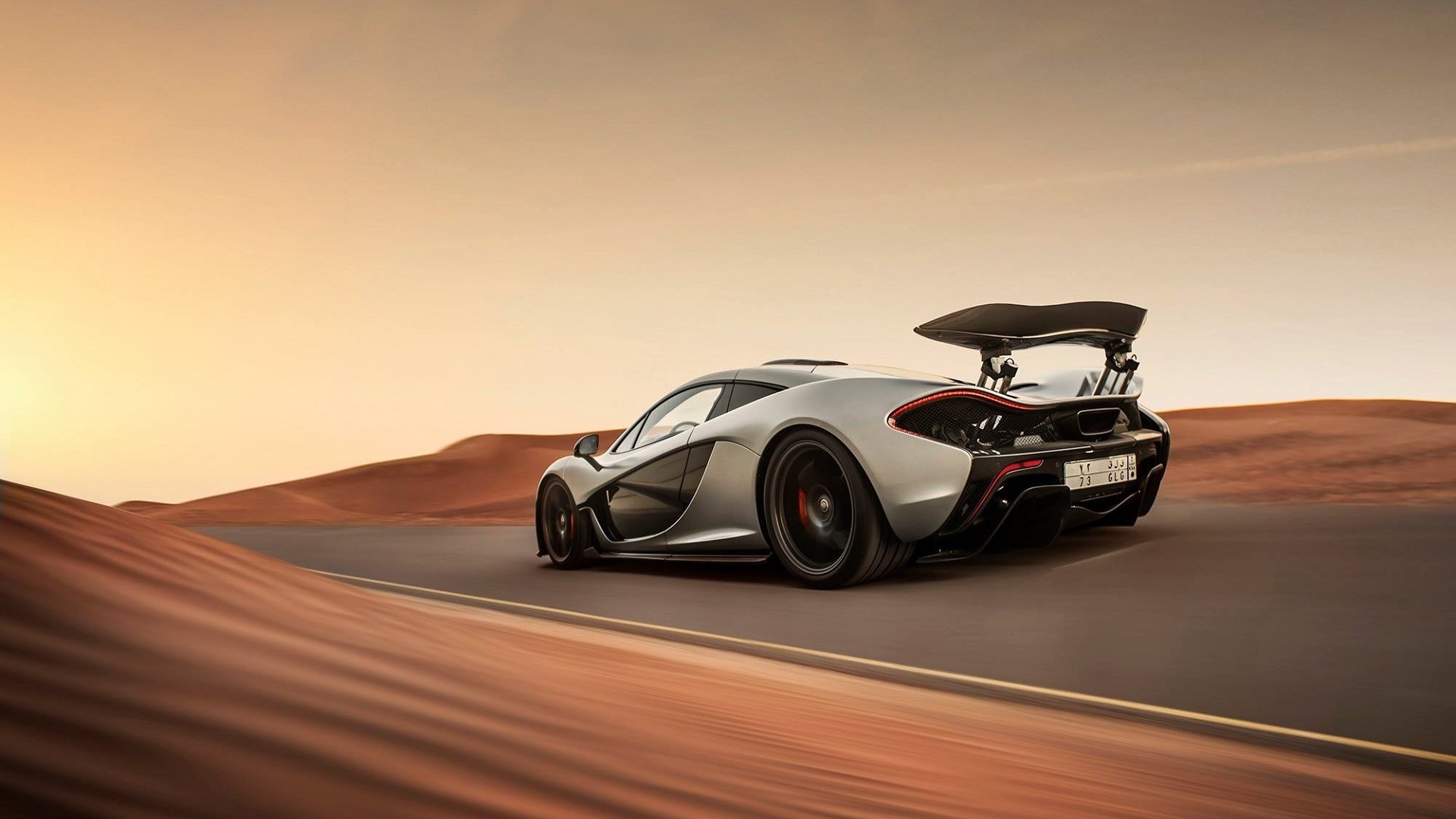 Preview Wallpaper Mclaren, P1, Supercar, Speed, Desert - Mclaren P1 ...