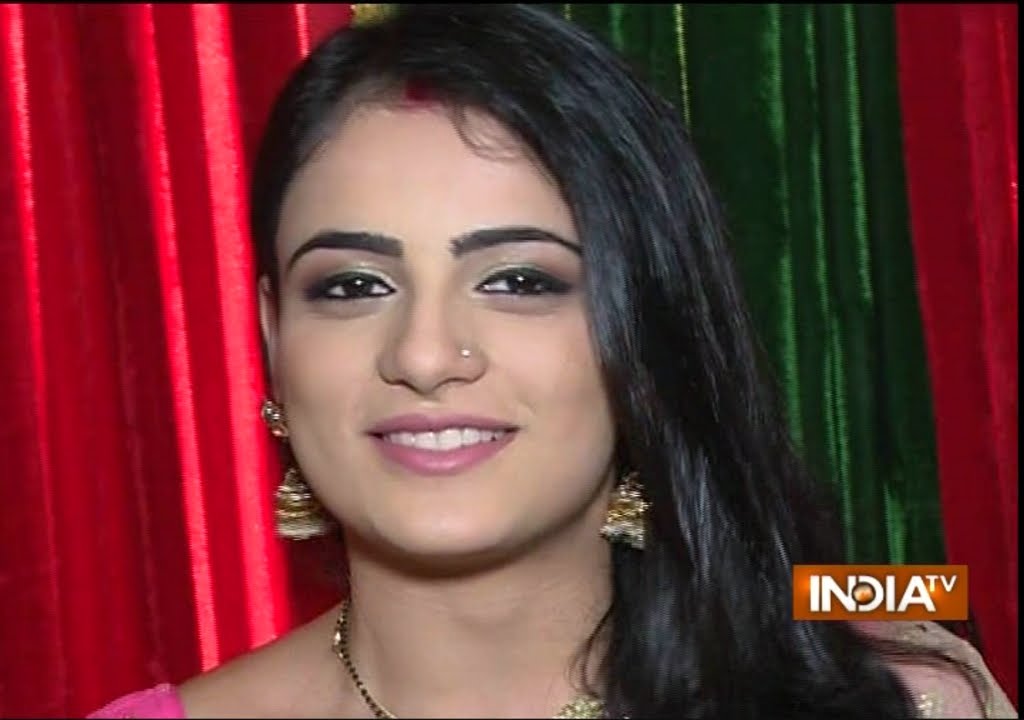 Radhika - Radhika Madan (#494842) - HD Wallpaper & Backgrounds Download