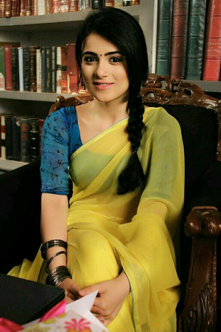 Radhika Madan Hot In Saree - Radhika Madan Meri Aashiqui Tum Se Hi (#498992) - HD Wallpaper ...