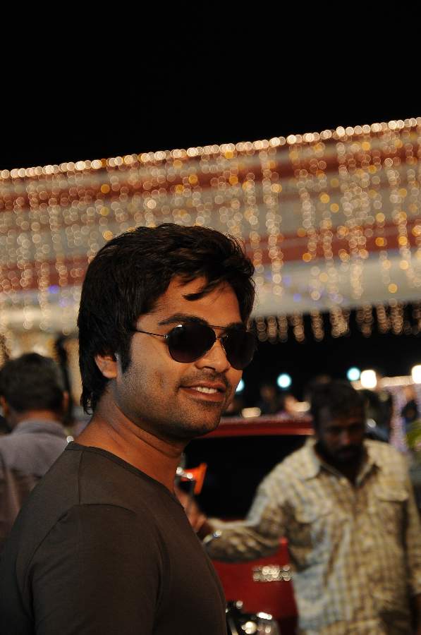 Actor Simbu Wallpapers7 - Vaanam Simbu Stills (#499056) - HD Wallpaper ...