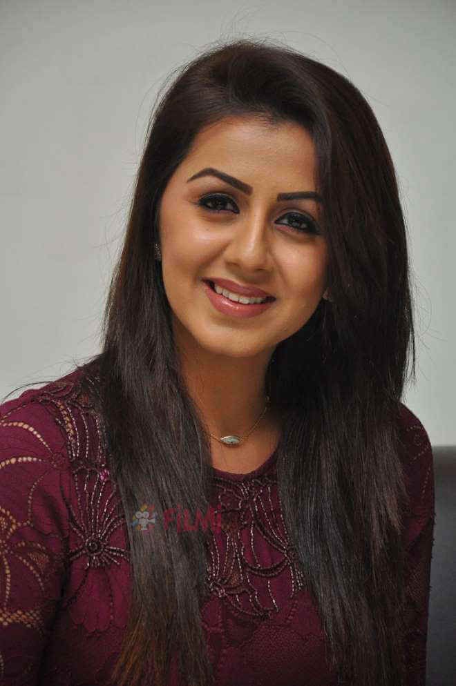 Tamil Actress Hd Wallpapers Free Download Download - Girl (#507317 ...