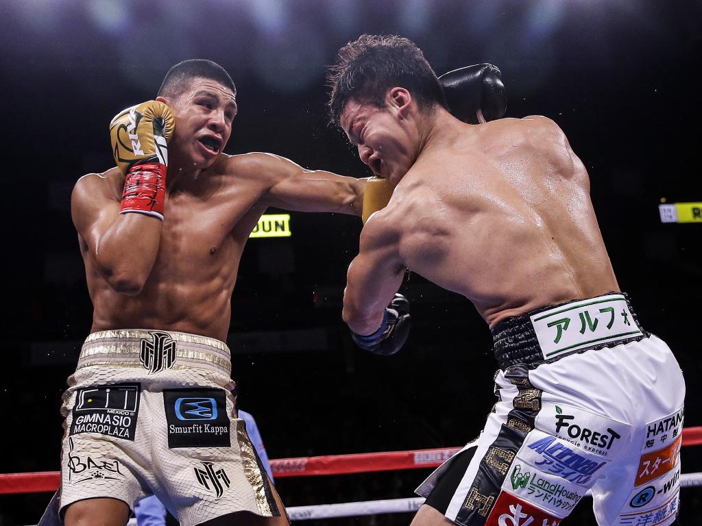 A Solid Punch To The Head Of Takeshi Inoue During Their - Professional ...