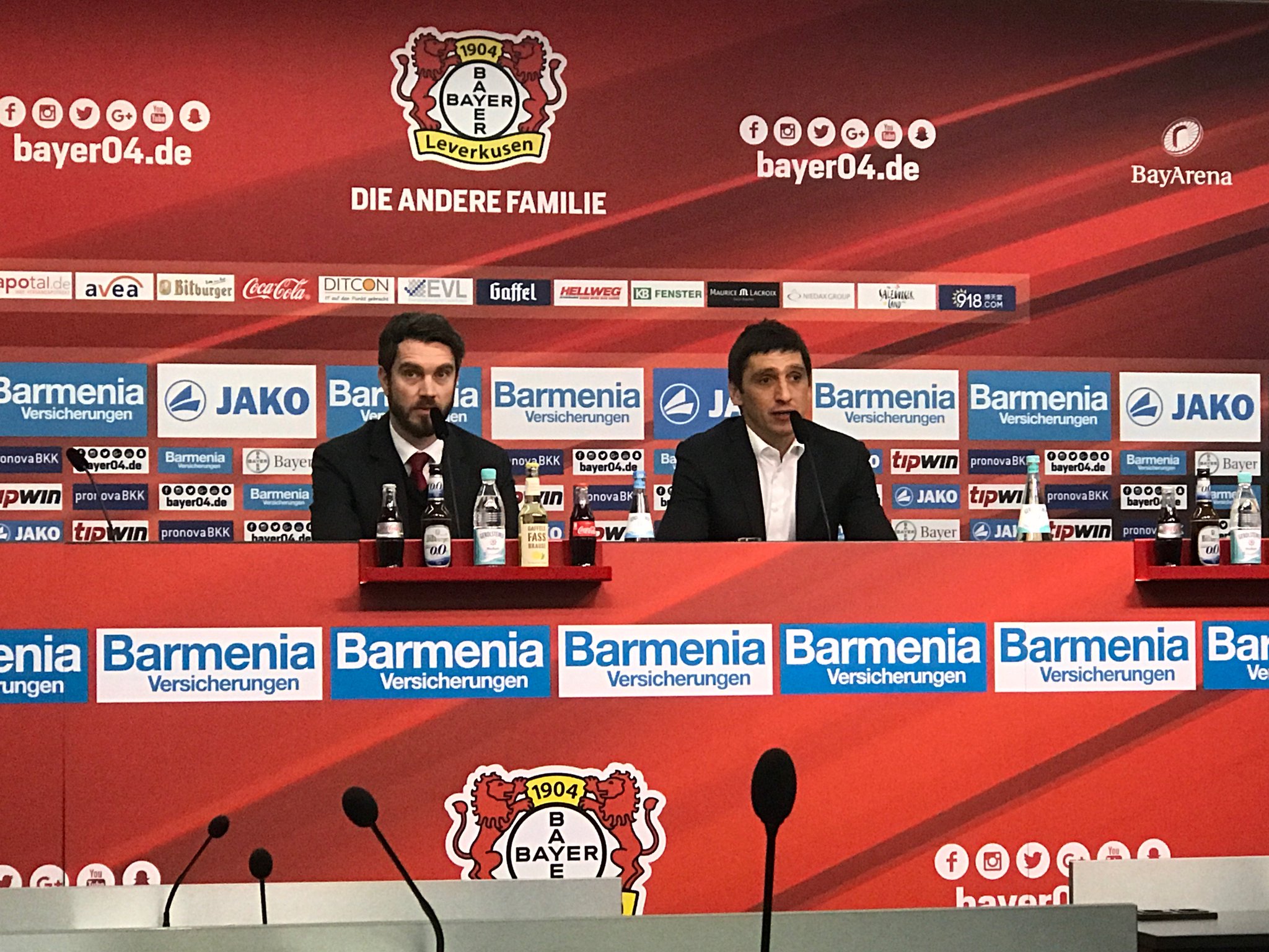 News Conference (#540081) - HD Wallpaper & Backgrounds Download