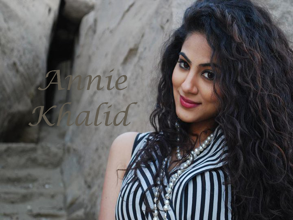 Annie Khalid - Aini Singer (#592185) - HD Wallpaper & Backgrounds Download
