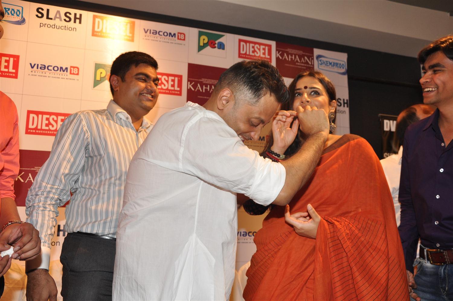 Vidya Balan Is Tv Show Comedy Nights With Kapil Wallpaper - Diesel ...