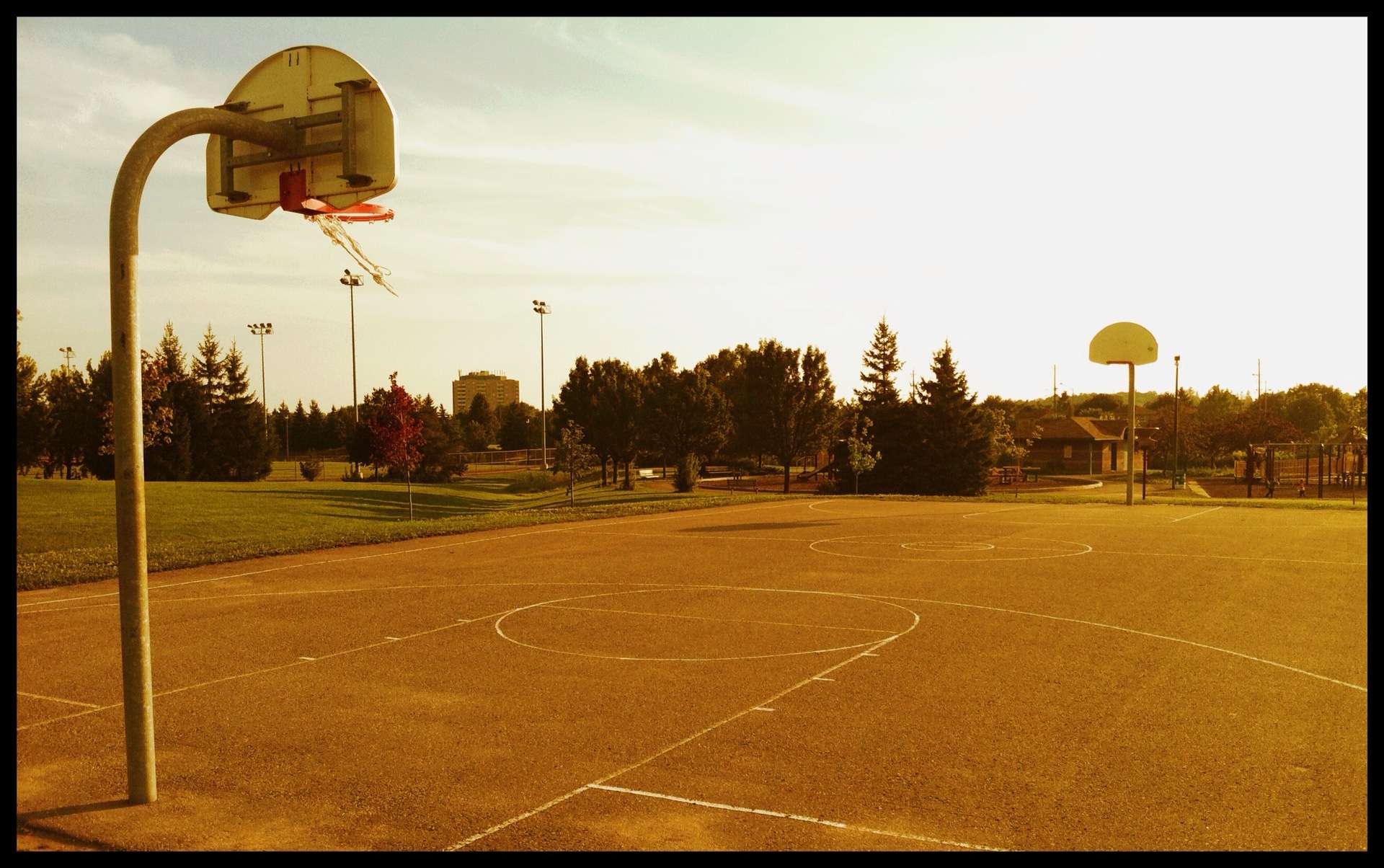 Streetball Court (#621229) - HD Wallpaper & Backgrounds Download