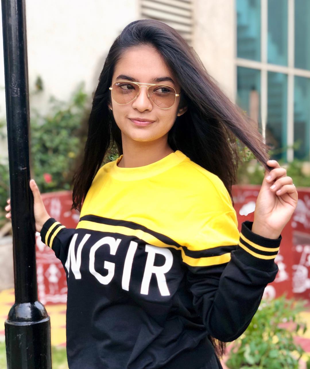 Friends Here Are Beautiful Photos Of Anushka Sen - Meher Kaha He ...