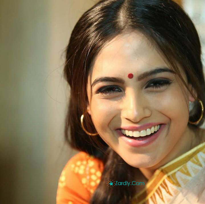 Naina Ganguly Hd (#673329) - HD Wallpaper & Backgrounds Download