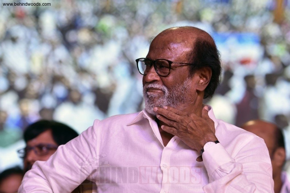 Download Rajinikanth Unveiled Mgr's Statue At The Dr Mgr Educational ...